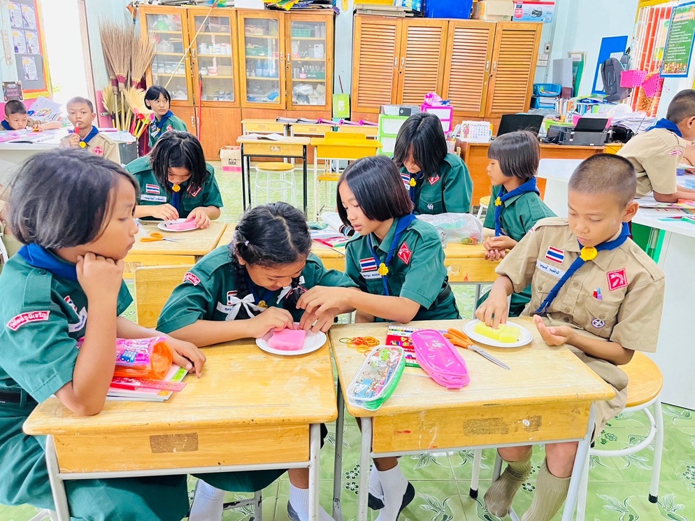 Inskru | เรียนวิทย์ให้เป็นคนเก่งและคนดีด้วย DEKDEE MODEL